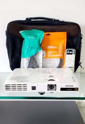 Epson Europe EB-1776W LIKE short throw LUMENS 3000 - Computers ...