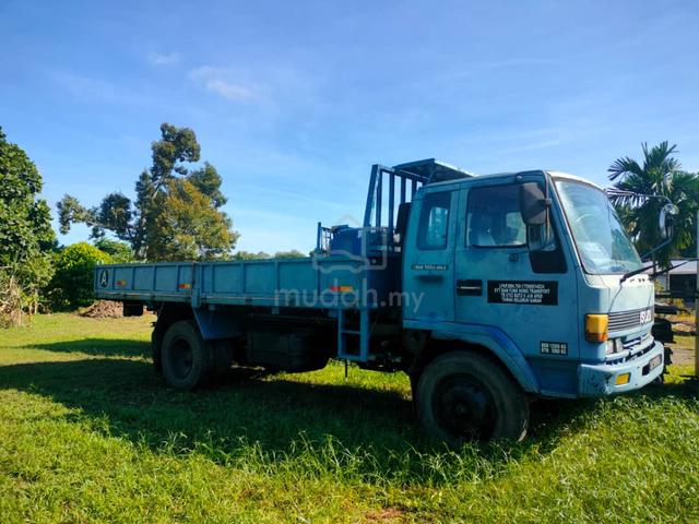 Isuzu Lorry for Sale - Commercial Vehicle & Boats for sale in Tawau, Sabah