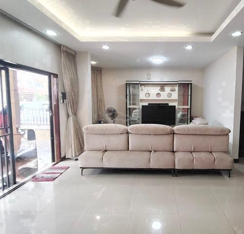 3-storey Terraced House for Sale, 6 Bedroom, 3338 sq.ft, Selayang ...