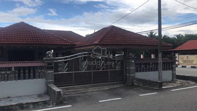 1-storey Terraced House for Sale, 3 Bedroom, 2800 sq.ft, Muar, Johor ...