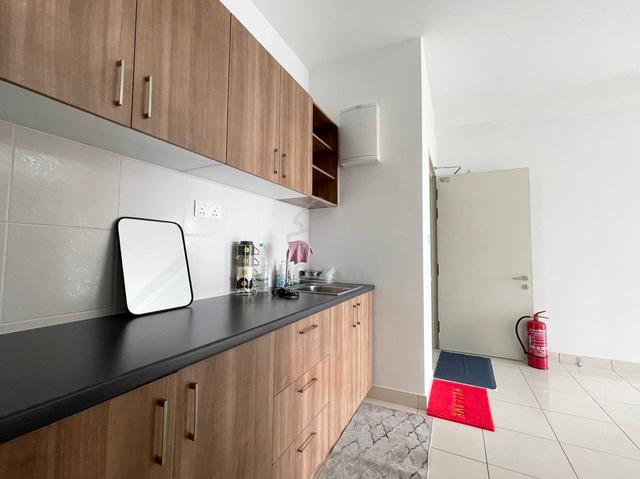 Service Residence for Sale, 3 Bedroom, 807 sq.ft, Alanis @ Warisan ...