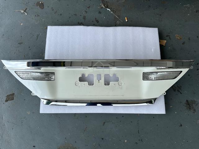 Anh20 Vellfire Alphard NFL Rear Plate Garnish Ori - Car Accessories ...