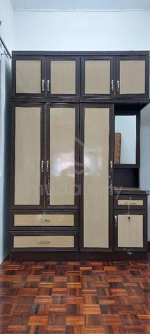 ALMARI BESAR BERCERMIN/ LARGE WARDROBE WITH MIRROr - Furniture ...
