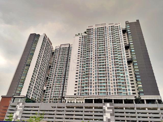 Condominium for Auction, 3 Bedroom, 1148 sq.ft, Verando Residence ...