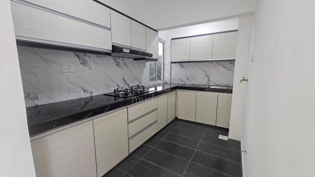 Apartment for Sale, 3 Bedroom, 700 sq.ft, Anggerik Apartment (Taman ...