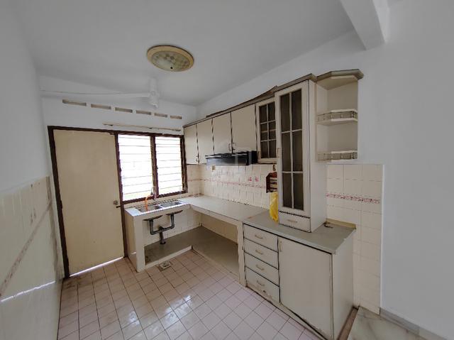 Apartment for Sale, 3 Bedroom, 936 sq.ft, Court 3 Usj Goodyear Subang ...