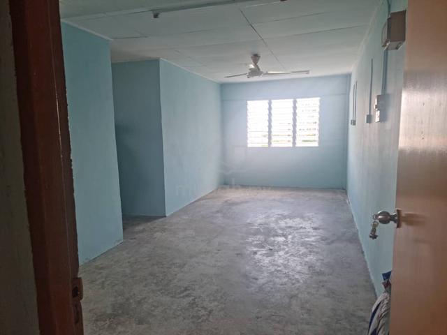 Apartment for Sale, 3 Bedroom, 650 sq.ft, Sri Sentosa AC4 Block A ...