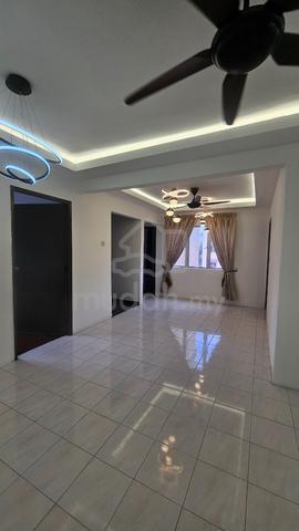 Apartment for Sale, 3 Bedroom, 700 sq.ft, Anggerik Apartment (Taman ...
