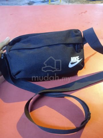 Sling beg Nike - Bags & Wallets for sale in Kota Bharu, Kelantan