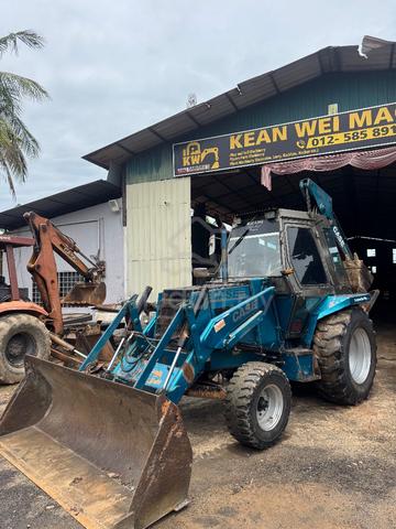 Backhoe jcb case 580 G full cabin aircond - Commercial Vehicle & Boats ...