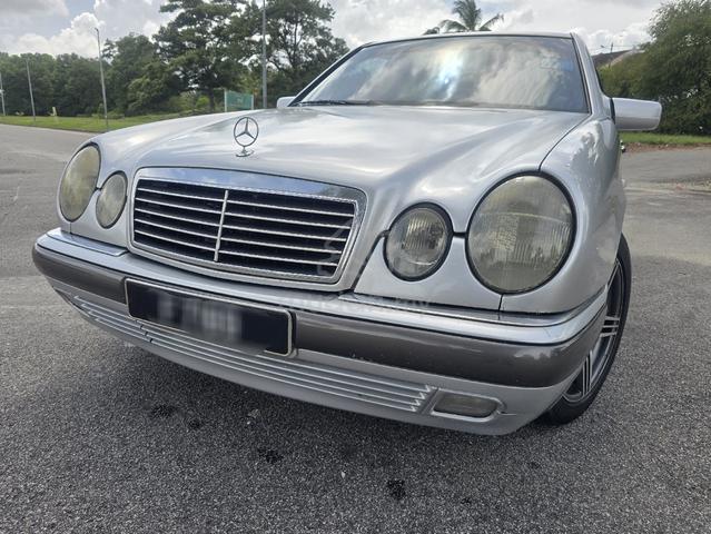 Mercedes W210 E230 5 speed tahun 1997/2001 - Cars for sale in Masai, Johor