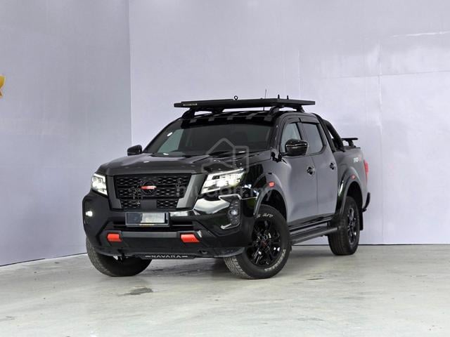 2022 (OFFER) Nissan NAVARA NP300 PRO-4X 2.5 PRO4X - Cars for sale in Permas Jaya, Johor