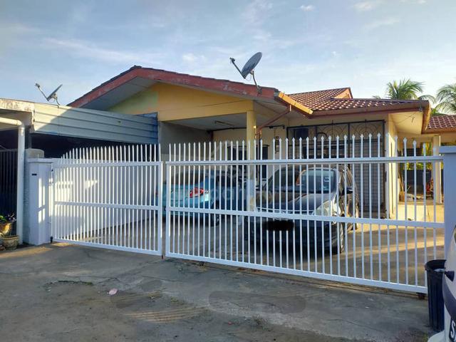 1-storey Terraced House for Sale, 3 Bedroom, 4100 sq.ft, Inanam, Sabah ...
