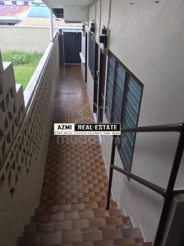 Semi-Detached House for Sale, 10 Bedroom, 2300 sq.ft, Kuching, Sarawak ...