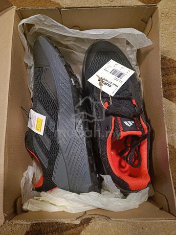 Adidas Tracefinder Running Shoes (8uk) - Sports & Outdoors for sale in ...