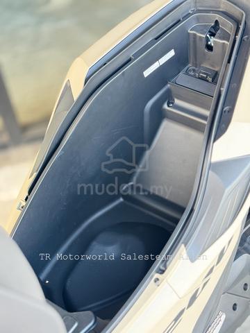 Full Loan New Scooter QJ MOTOR AX200S AX200 AX 200 - Motorcycles for ...