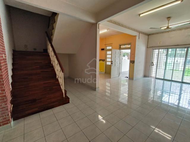 2-storey Terraced House for Sale, 4 Bedroom, 2100 sq.ft, Kota Kemuning, Selangor | Mudah.my