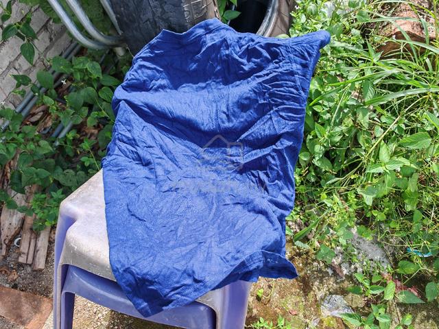 Vtg 90s Nike Town Boston P22.5 (L) - Clothes for sale in Ranau, Sabah