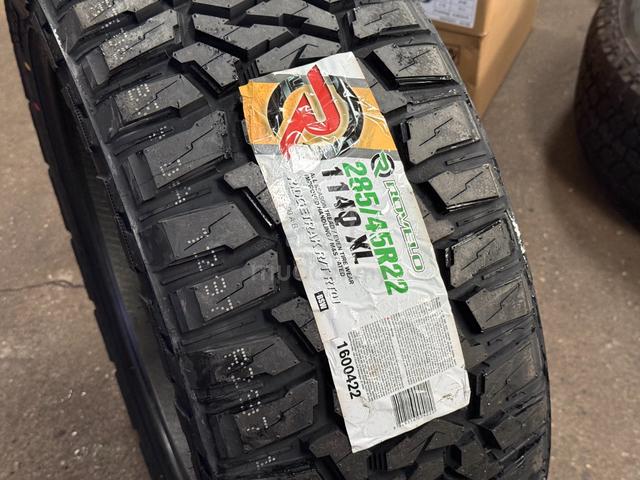 NEW 285 45 22 Rovelo RT Rim Land Rover Defender - Car Accessories ...