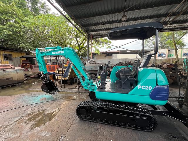Fully Recon imported Japan Mini-excavator PC20-7 - Commercial Vehicle ...