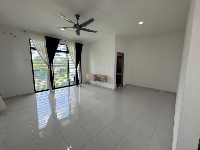 2.5-storey Terraced House for Sale, 5 Bedroom, 2138 sq.ft, Alai, Melaka ...