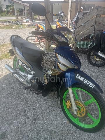 Honda wave r100 - Motorcycles for sale in Marang, Terengganu
