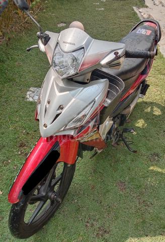 Honda Wave Ultimo 125cc Standard - Motorcycles for sale in Kuantan, Pahang