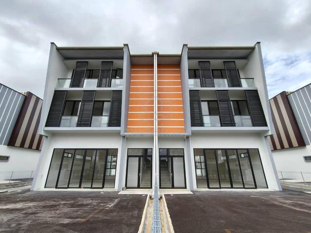 Warehouse / Factory for Rent, 3655 sq.ft, Kuching, Sarawak | Mudah.my