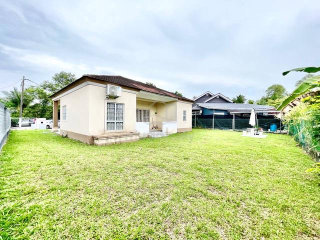 Bungalow House for Sale, 3 Bedroom, 5600 sq.ft, Sepang, Selangor ...