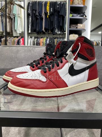 Authentic AJ1 Chicago Red UK9 Nike Air Jordan 1 - Shoes for sale in ...
