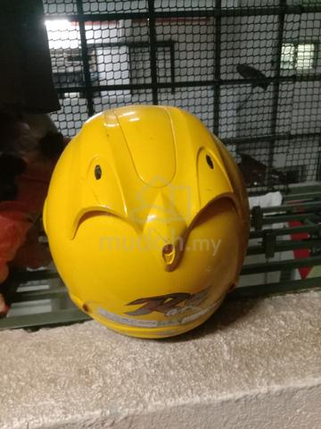 Helmet berjenama ARC kuning - Motorcycle Accessories & Parts for sale ...