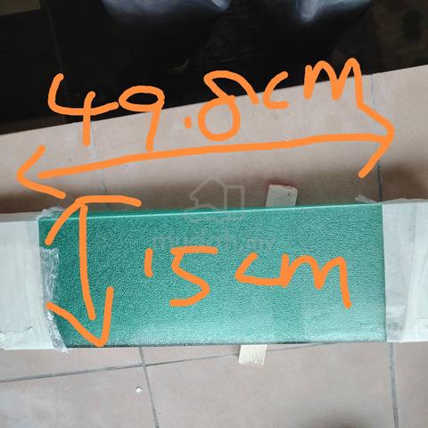 Nako window glass - Furniture & Decoration for sale in Balakong, Selangor