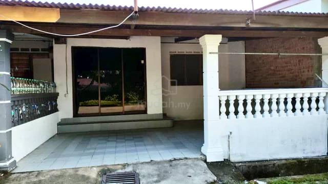 1-storey Terraced House for Sale, 3 Bedroom, 1100 sq.ft, Merlimau ...