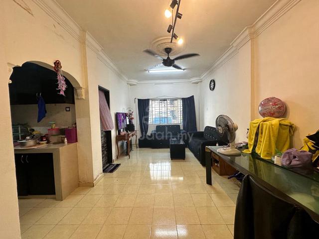 Flat for Sale, 3 Bedroom, 750 sq.ft, Taman Tampoi Utama Flat, Johor ...