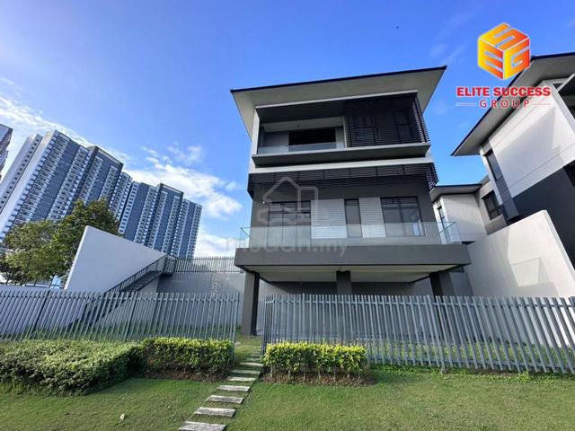 2.5-storey Terraced House for Sale, 5 Bedroom, 4600 sq.ft, Setia Eco ...