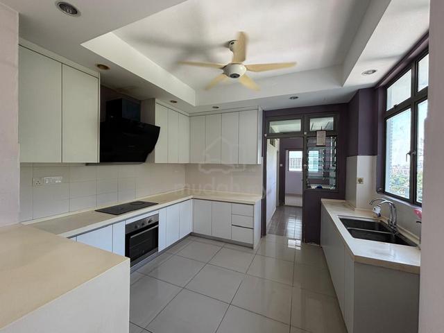 Condominium for Sale, 4 Bedroom, 1300 sq.ft, Spring & Summer Tower, All ...