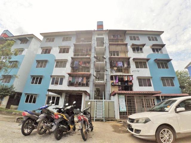 Flat for Sale, 3 Bedroom, 750 sq.ft, Flat PKNS Seksyen 24 Shah Alam ...
