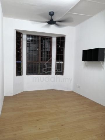 Apartment for Rent, 3 Bedroom, 1000 sq.ft, Kenari Court, Pandan Indah ...