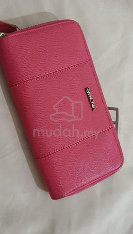 SEMBONIA WALLEt - Bags & Wallets for sale in Kuching, Sarawak