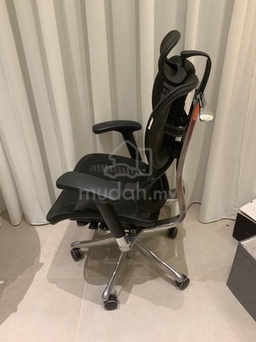 Ergomax Evolution Ergonomic Chair (Leg Rest) BM - Furniture ...