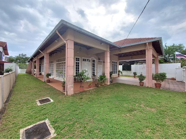 Bungalow House for Sale, 5 Bedroom, 7197 sq.ft, Kuantan, Pahang ...