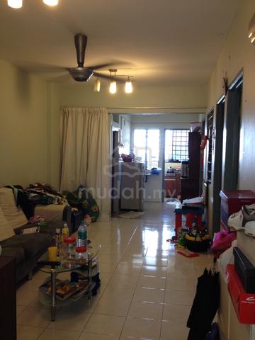 Apartment for Rent, 3 Bedroom, 605 sq.ft, Pandan Ria Apartment (Block D ...