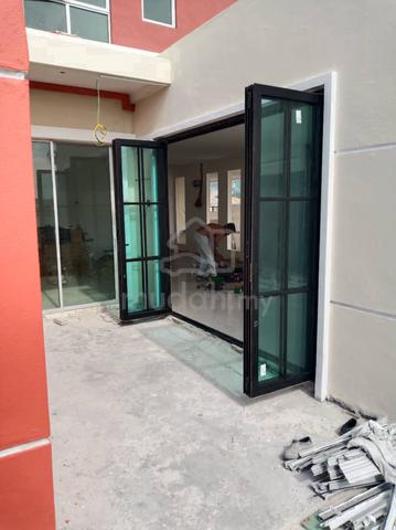 Folding Door Aluminium and Kaca - Furniture & Decoration for sale in ...