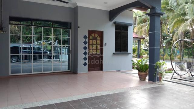 Homestay MUAR TANGKAK - Accommodation & Homestays for rent in Muar, Johor