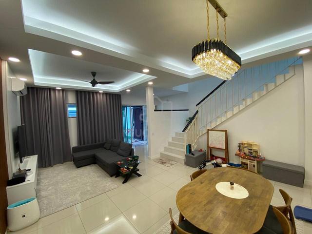2-storey Terraced House for Rent, 4 Bedroom, 2179 sq.ft, Telok Panglima ...