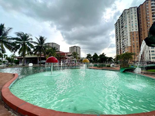 Condominium for Sale, 3 Bedroom, 700 sq.ft, Kondominium Mutiara (Bandar ...