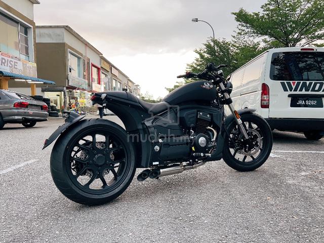 Momos Regal 250 Bobber rebel leoncino daytona zx25 - Motorcycles for ...