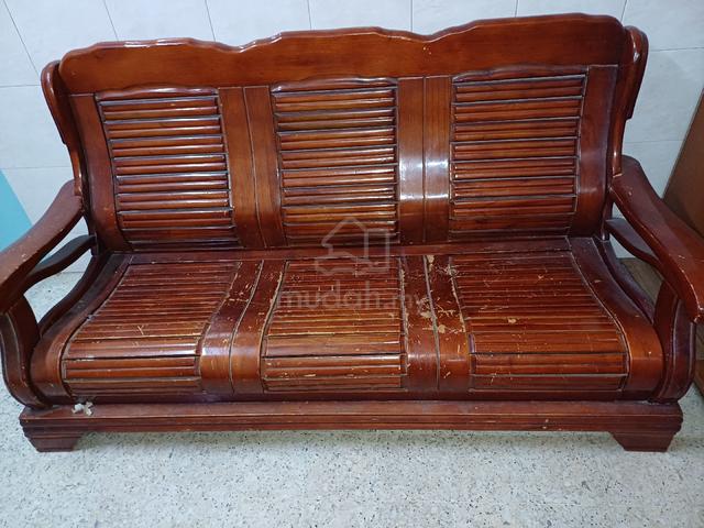 kerusi kayu Barang Bagus - Furniture & Decoration for sale in Selayang ...