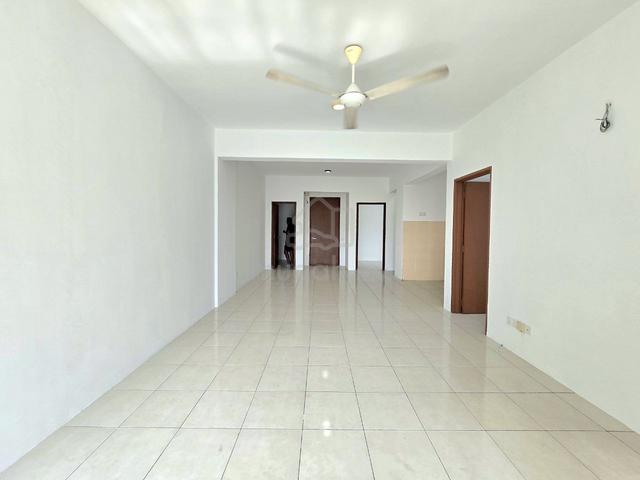 Apartment for Sale, 3 Bedroom, 1066 sq.ft, Green Suria Apartment ...