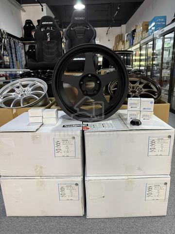 Spoon SW388 18" Rim for Honda Civic FK8 FL5 - Car Accessories & Parts ...